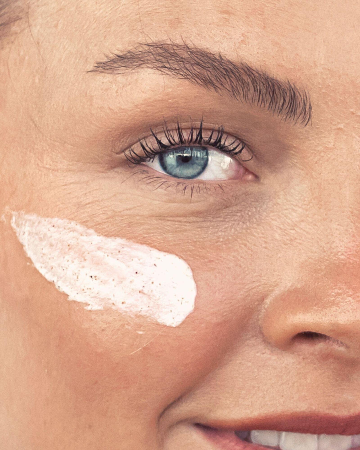 Gentle Exfoliating Face Scrub - Exfoliating Face Scrub for Sensitive Skin